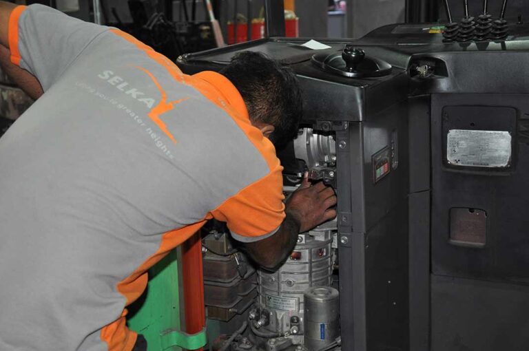 Toyota Reach Trucks In Malaysia| Available For Sale & Rent